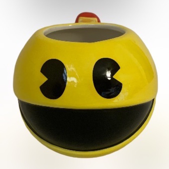 Zak | Dining | New Pacman Sculpted Mug Yellow Video Game Limited ...